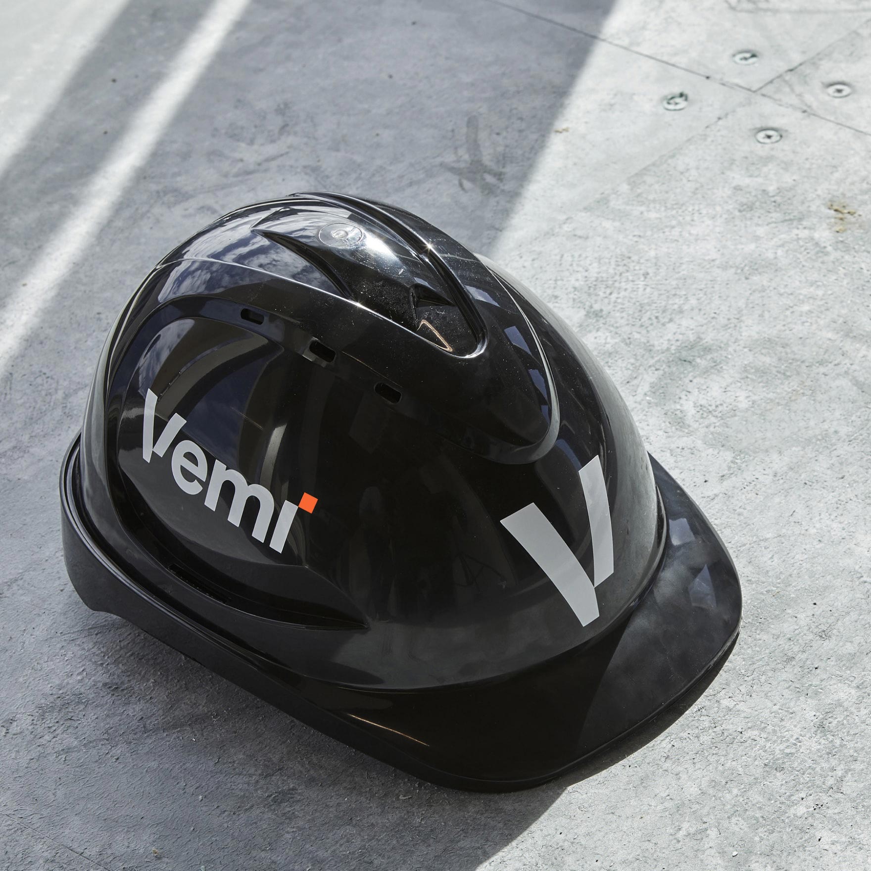 Vemi | Caramel Creative